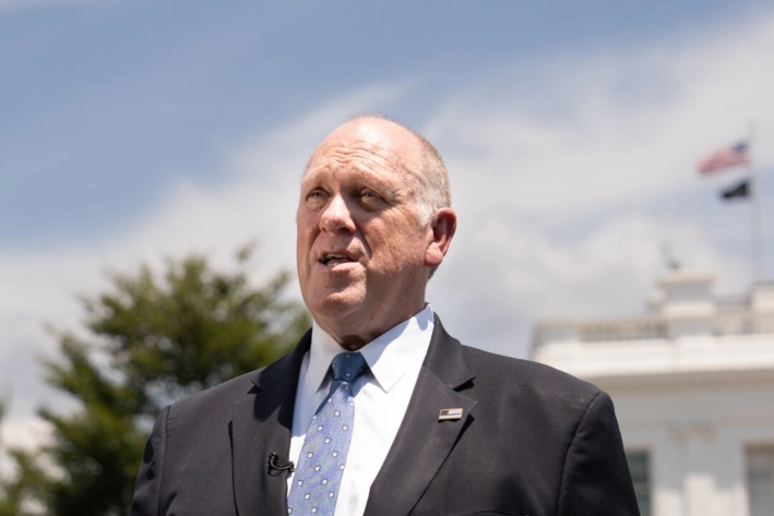 Refutan informes sobre presuntos sobornos a Tom Homan - Últimas noticias veraces de EE.UU ...