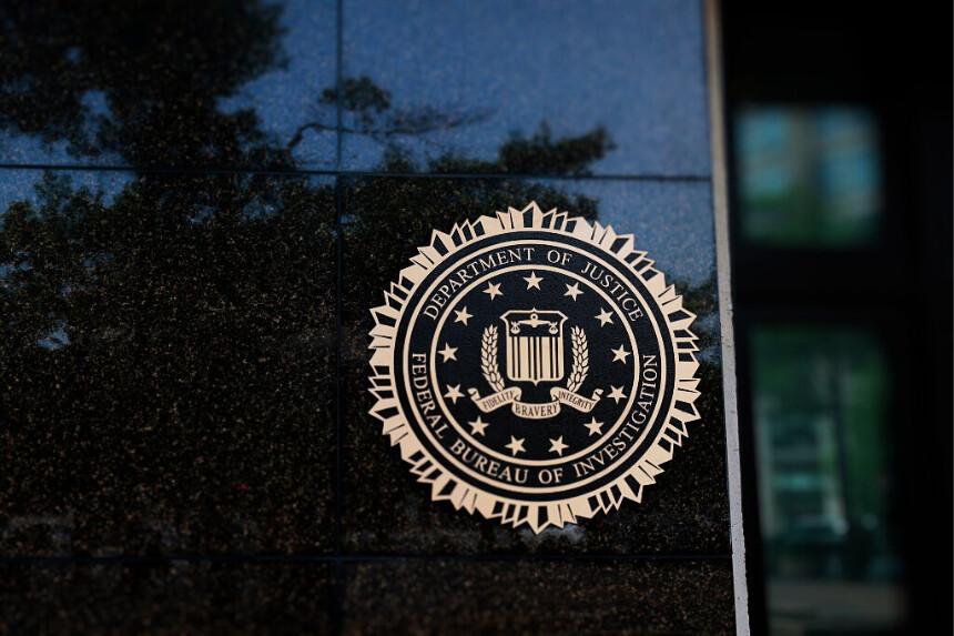 Dan Bongino: FBI va tras miembros de la red 764