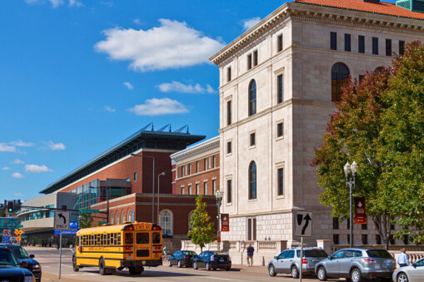 Minneapolis ofrecerá aprendizaje a distancia 5 semanas tras ICE